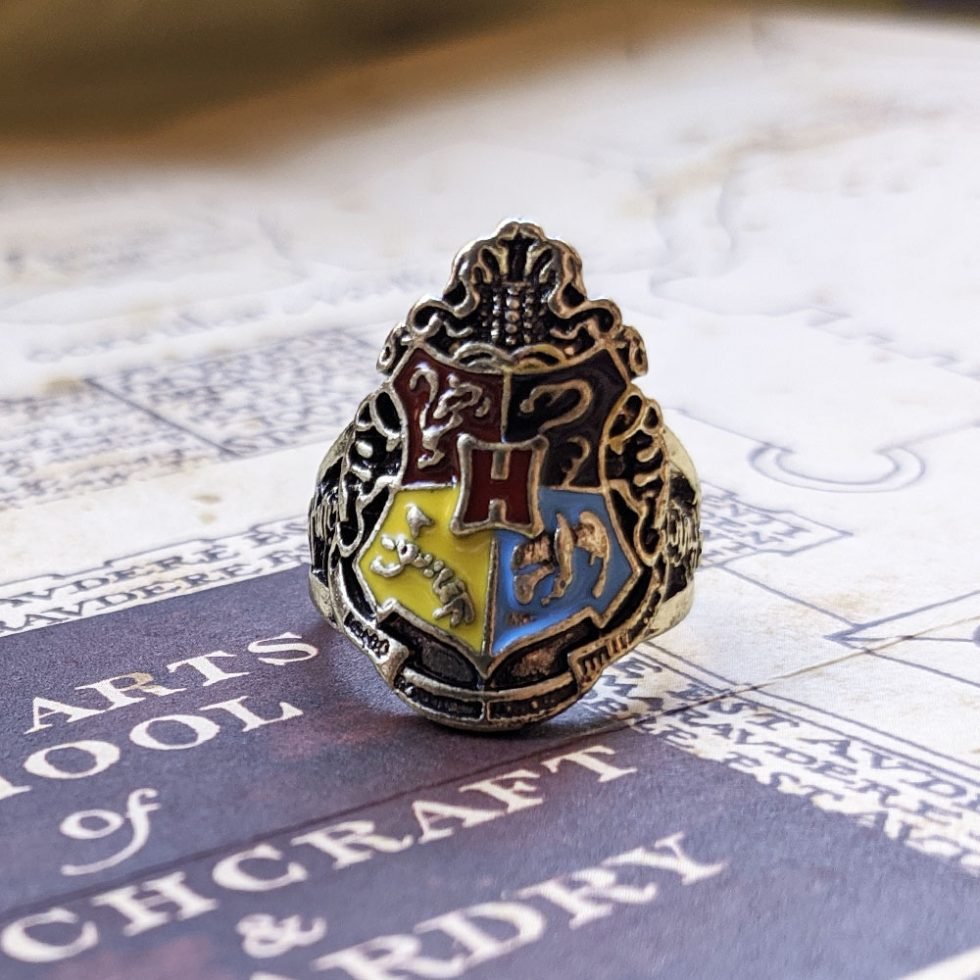 Anillo Hogwarts / - Libria Store
